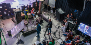 Prezentacja HTC VIVE MARS Camtrack – innowacyjnego systemu do wirtualnej produkcjiA vision for ...